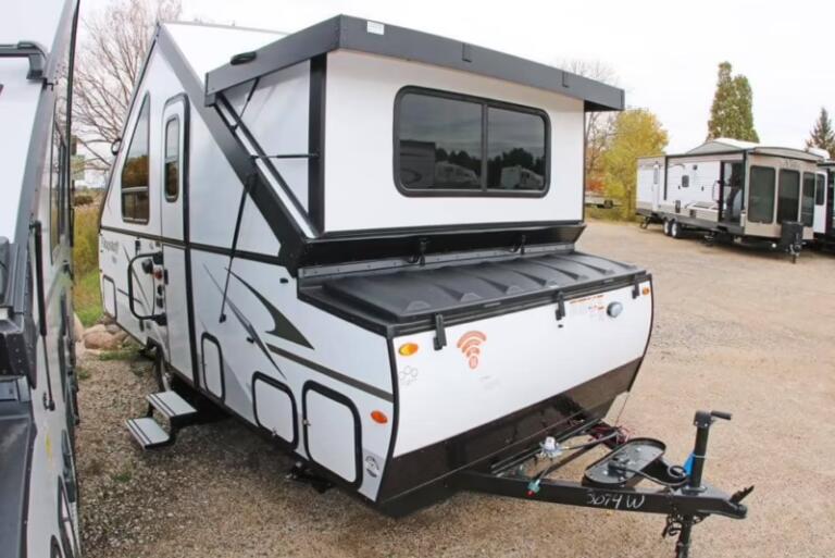 Campers Plegables Rígidos: Lo Mejor de Dos Mundos | Casas Rodantes